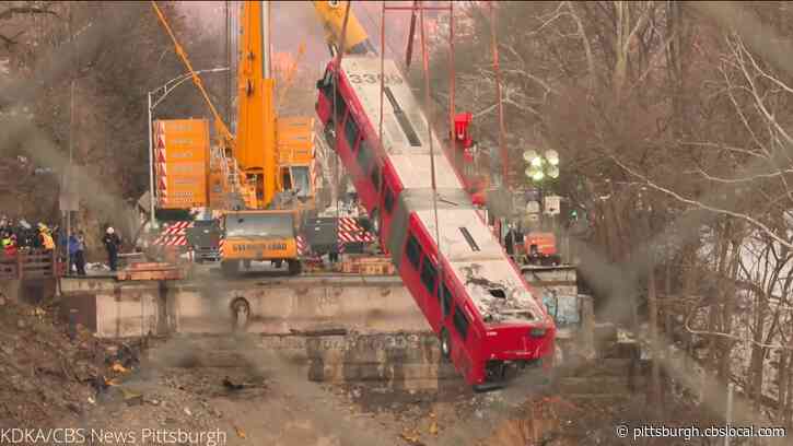 Frick Park reopens as crews at Pittsburgh bridge collapse pull vehicles ...