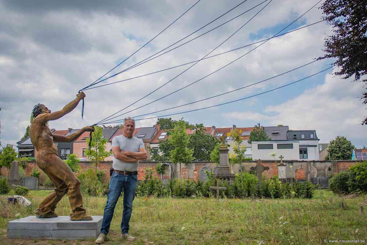 Na de ballon, krijgt opnieuw een beeld van Danny Tulkens tweede leven ...