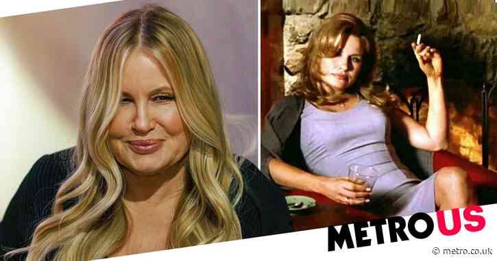 Jennifer Coolidge Slept With 200 People After Playing Stiflers Mom In