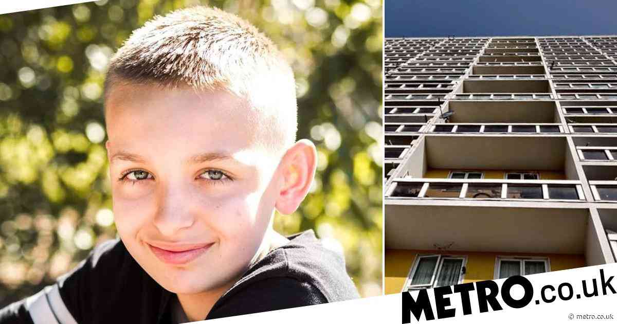 Boy fell off balcony to his death ‘trying to look up at the stars’ - UK ...