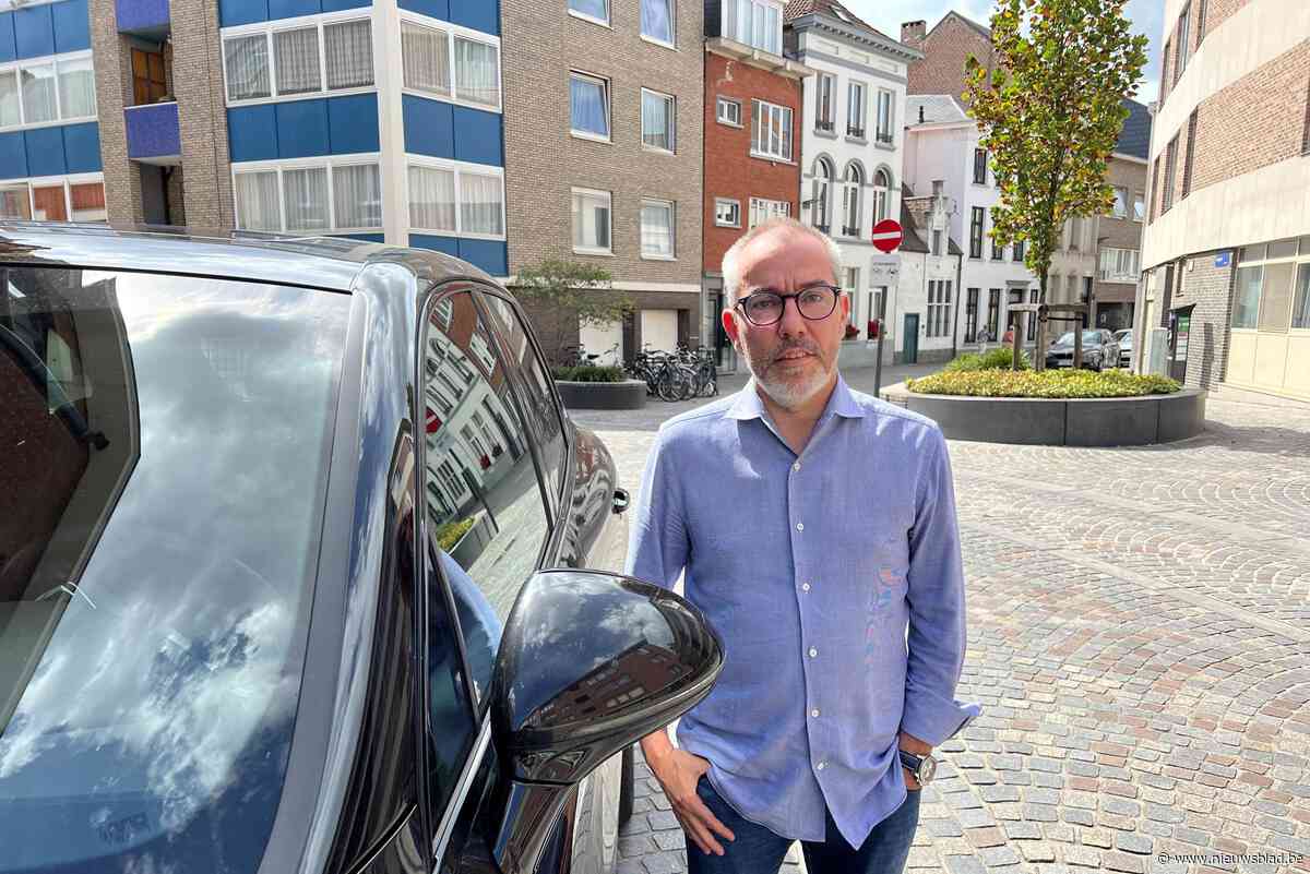 Ondernemer Johan moet plots 3 kilometer rondrijden voor garage op 100 ...